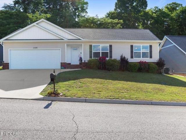 2109 Bluebonnet Dr, Mascot, TN 37806