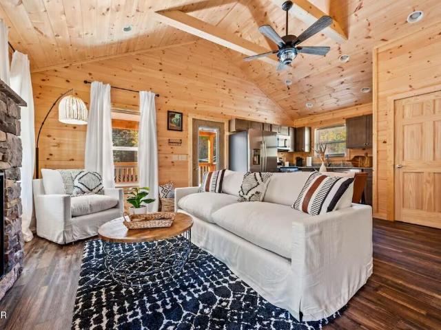 2109 Bluff Ridge Road