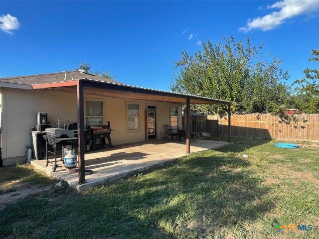 2109 Brewers Pl, Taylor, TX 76574 | MLS #586050 | Compass