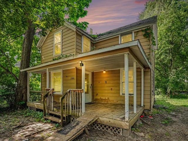 2109 Briar Pl, Kalamazoo, MI 49048