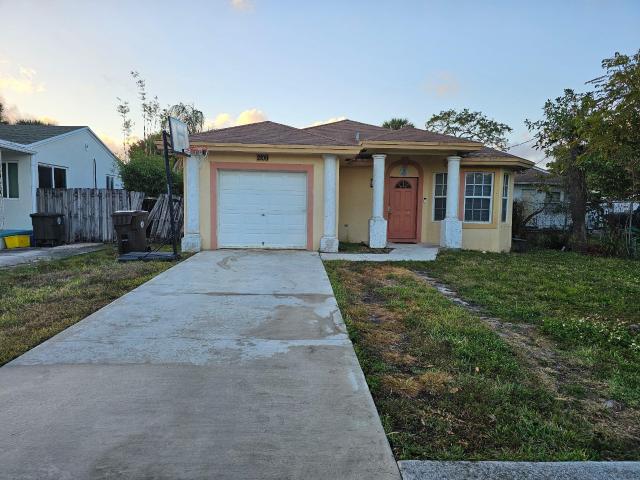 2109 Dock St, West Palm Beach, FL 33401 | MLS #R11133 | Compass