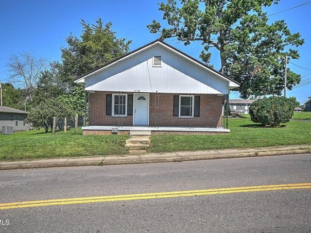 2109 E Unaka Ave, Johnson City, TN 37601