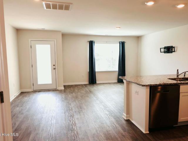 2109 Gracie Lane