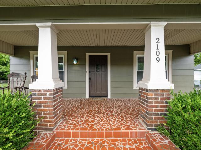 2109 Lyndon Avenue