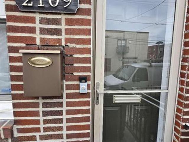 2109 S 9th St, Philadelphia, PA 19148