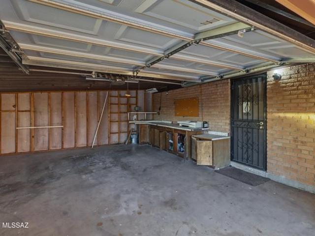 2109 S Camino Seco, Tucson, AZ 85710