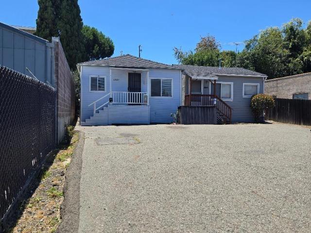 21003 Foothill Blvd