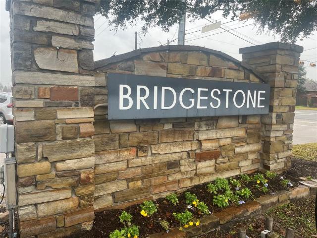 21006 Bridgeview Circle
