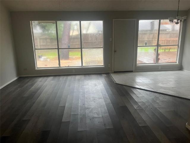 21006 Bridgeview Circle