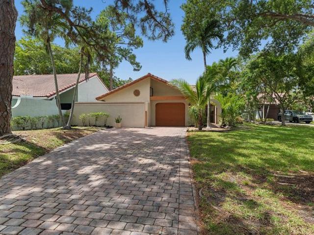 2100 NW 16th St, Delray Beach, FL 33445