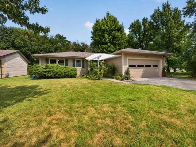 2100 N Ridgewood Dr, Wichita, KS 67208