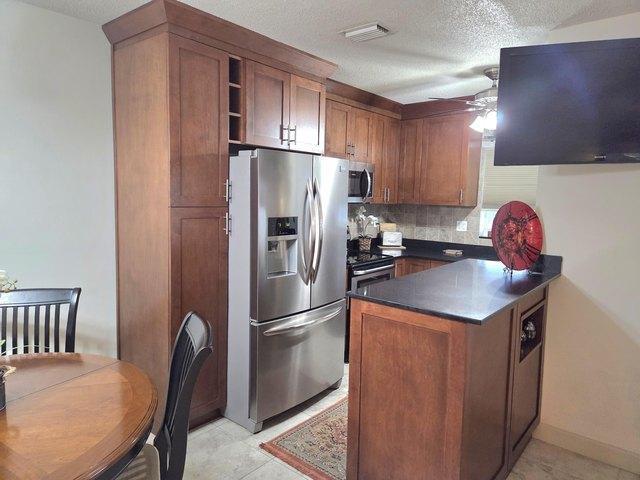 2100 NE 38th St Apt 207, Lighthouse Point, FL 33064