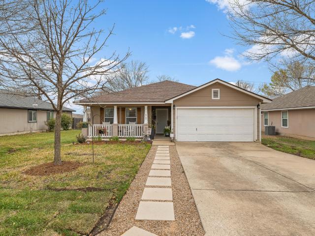 2100 Oaklawn Dr, Taylor, TX 76574 | MLS #9443 | Compass