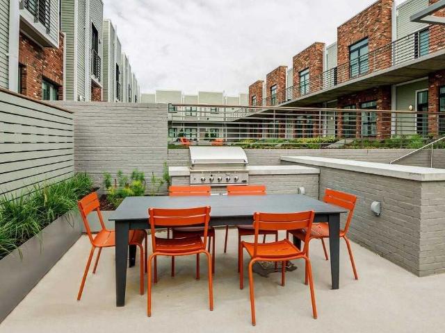 2100 Acklen Flats 2 Bedroom Apartment for Rent at 2104 Acklen Ave, Nashville, TN 37212 Hillsboro West End