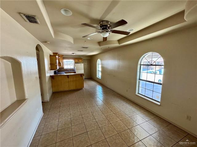 2100 Aruba Drive 4