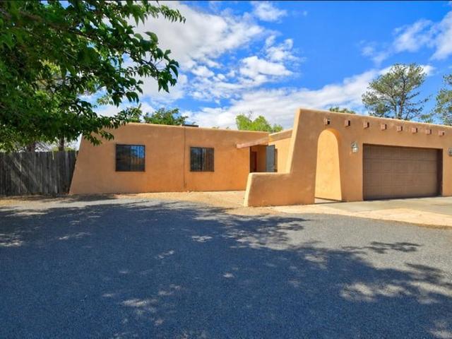 2100 Black Hills Rd NE, Rio Rancho, NM 87124
