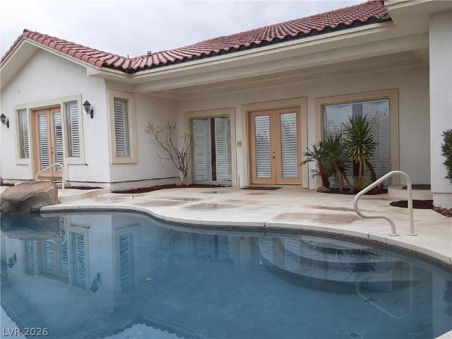2100 Bogart Court