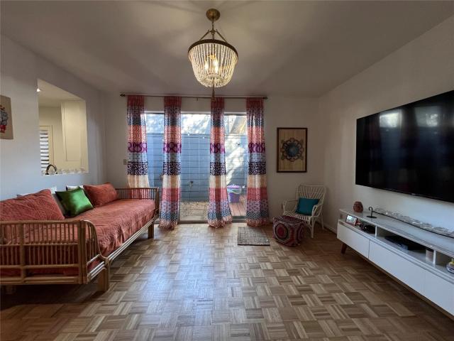 2100 Commonwealth St, Unit L, Houston, TX 77006 | MLS #45222 | Compass
