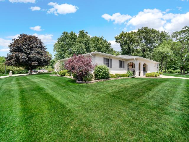 2100 E 9th Place