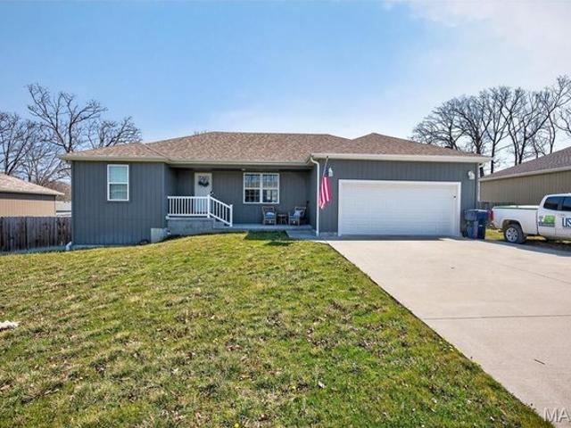 2100 Emmy Ave, Lebanon, MO 65536