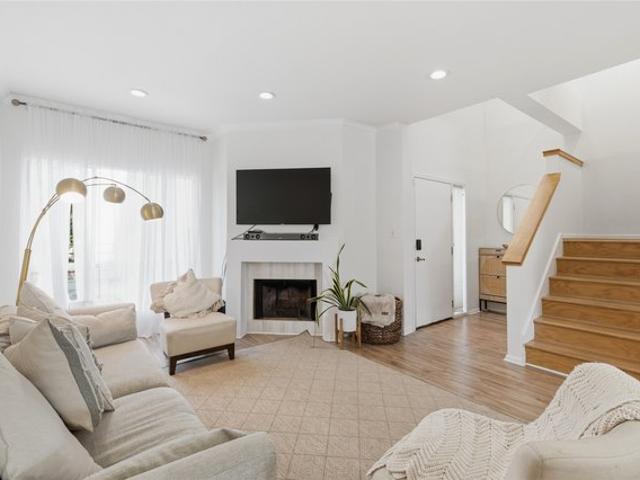 2100 Huldy St Apt 4, Houston, TX 77019