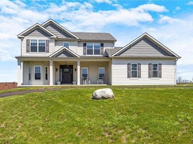 2100 Harkins Ln, Baldwinsville, NY 13027