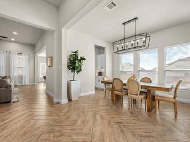 2100 Highland Ridge Rd