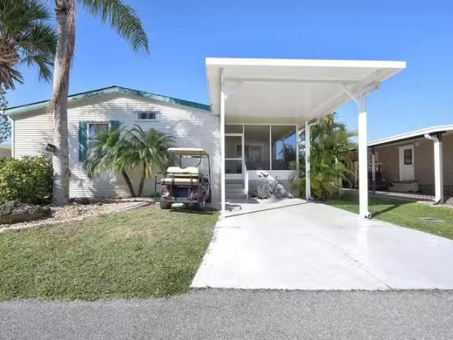 2100 Kings Hwy #1025, Port Charlotte, FL 33980 MLS C7490915