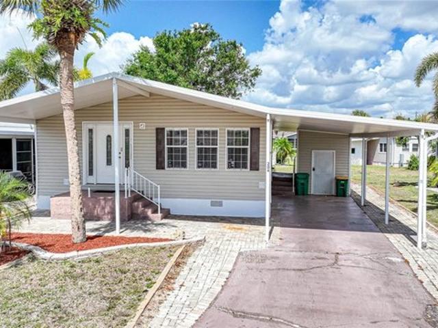 2100 Kings Hwy Lot 206, Port Charlotte, FL 33980