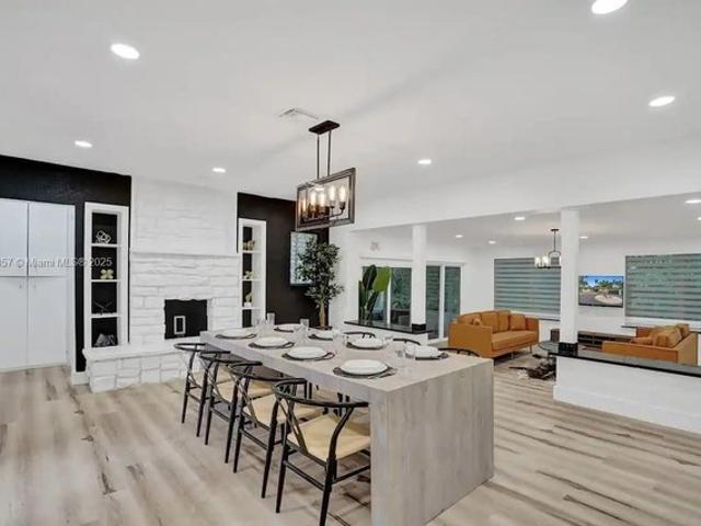 2100 SW 28th Way, Fort Lauderdale, FL 33312