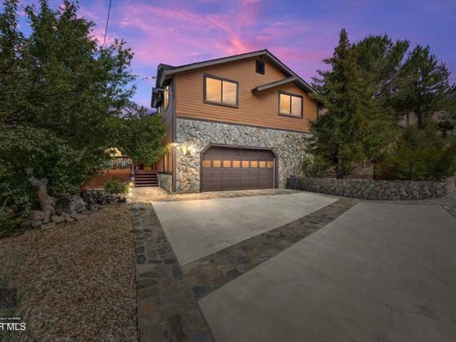 2100 Saint Bernard Dr, Pine Mountain Club, CA 93222