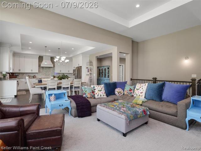 2100 Shane Court