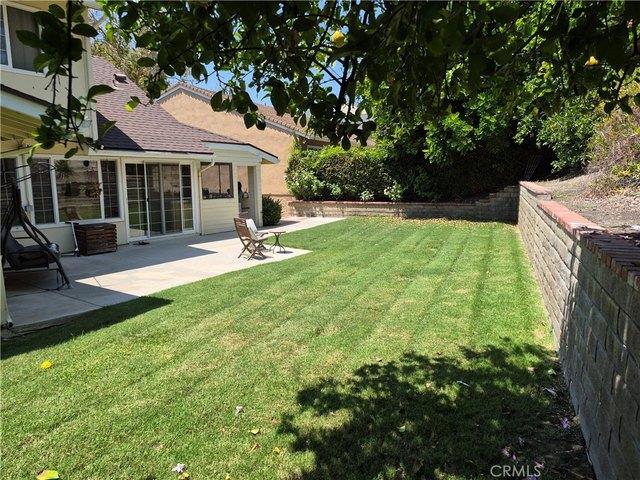 2100 Shady Brook Dr, Thousand Oaks, CA 91362