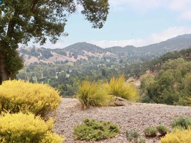 2100 Skycrest Dr Apt 10, Walnut Creek, CA 94595