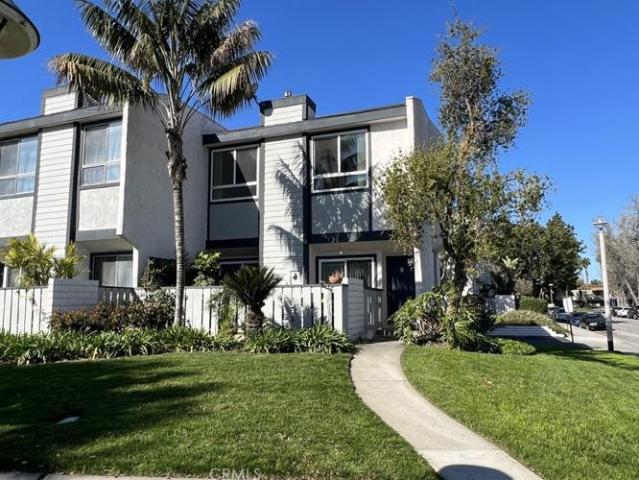 2100 W Palmyra Ave #83, Orange, CA 92868