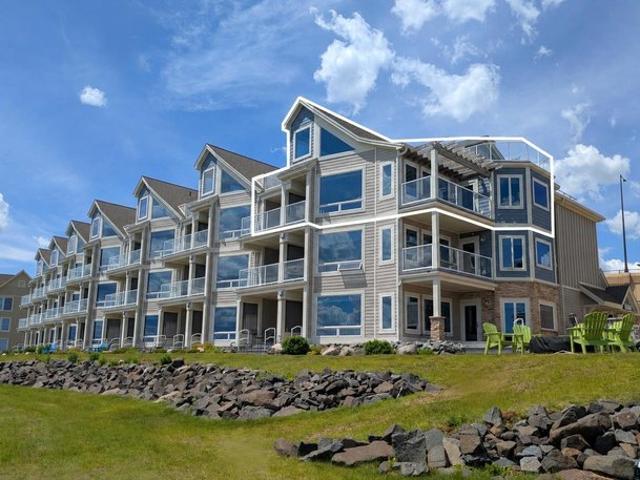 2100 Water St Unit W307, Duluth, MN 55812