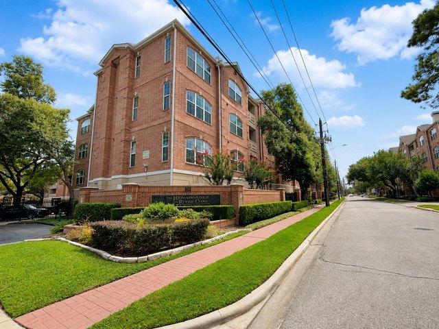 2100 Welch St Apt C202, Houston, TX 77019