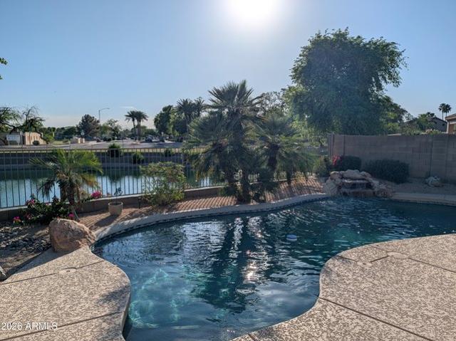 21012 N 70th Dr, Glendale, AZ 85308