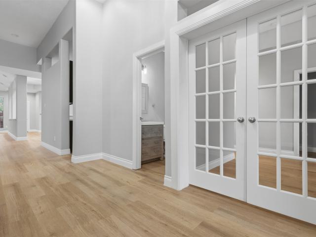 21015 Eagle Bend