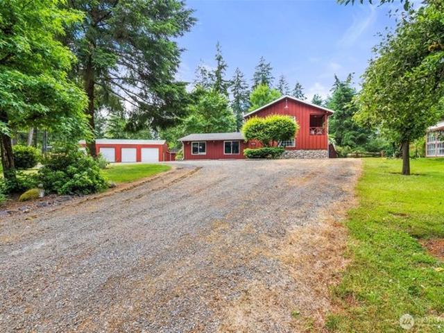 21016 E 26th Ave, Spanaway, WA 98387