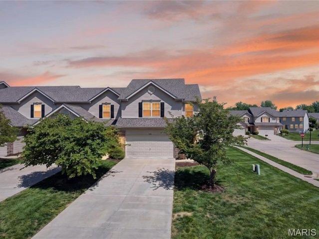 2101 Maple Glen Ct, Saint Peters, MO 63376