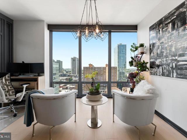 2101 Market Street # 1505