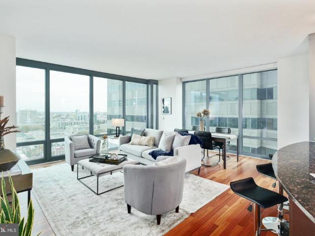 2101 Market Street # 3307