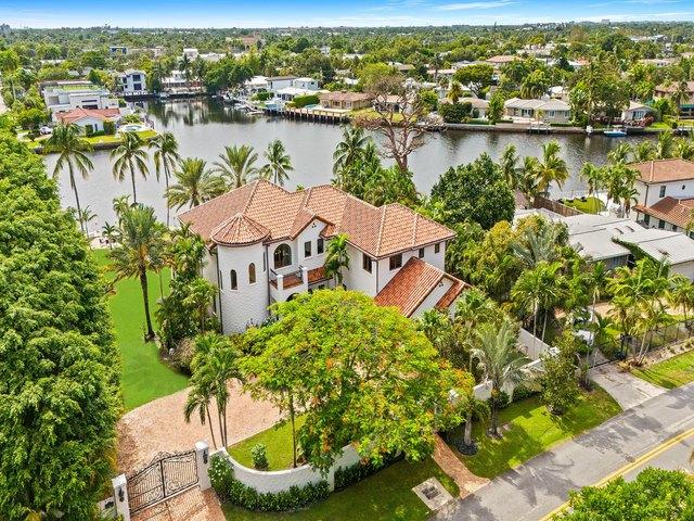 2101 Middle River Dr, Fort Lauderdale, FL 33305