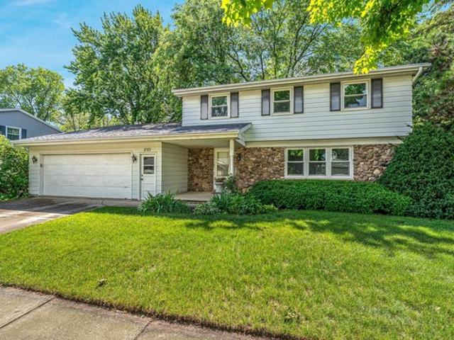 2101 N Birchwood Ave, Appleton, WI 54914