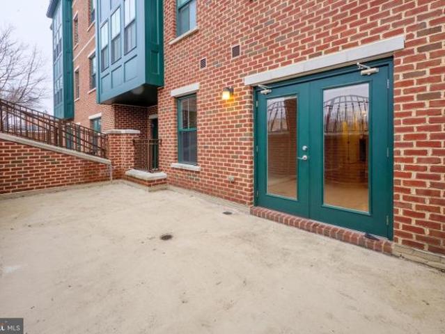 2101 N Monroe St #105 Arlington, VA 22207