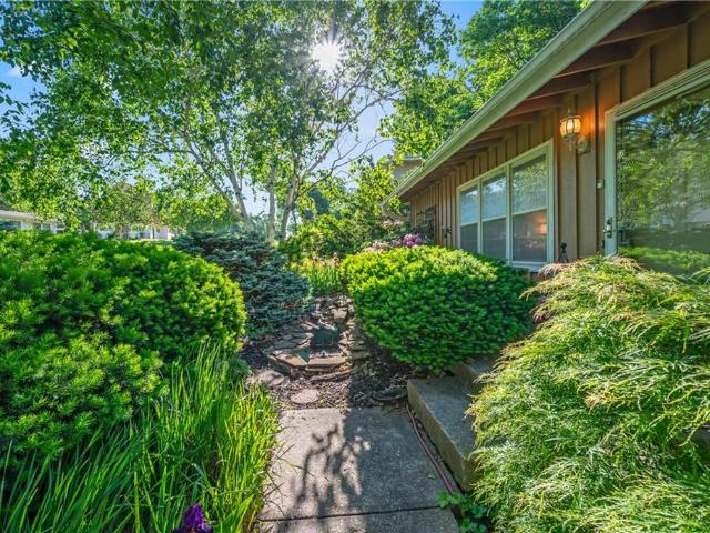 2101 NE 62nd St, Kansas City, MO 64118 | MLS #2614 | Compass