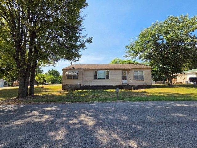 2101 Archer St, Pocahontas, AR 72455
