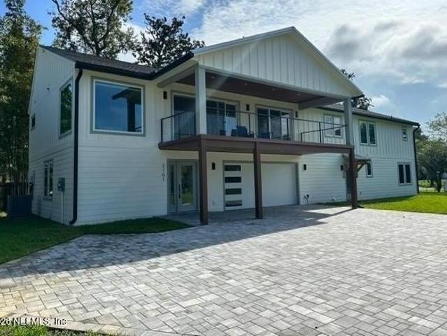2101 Bartolome Rd, Neptune Beach, FL 32266