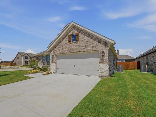 2101 Bluebird Lane